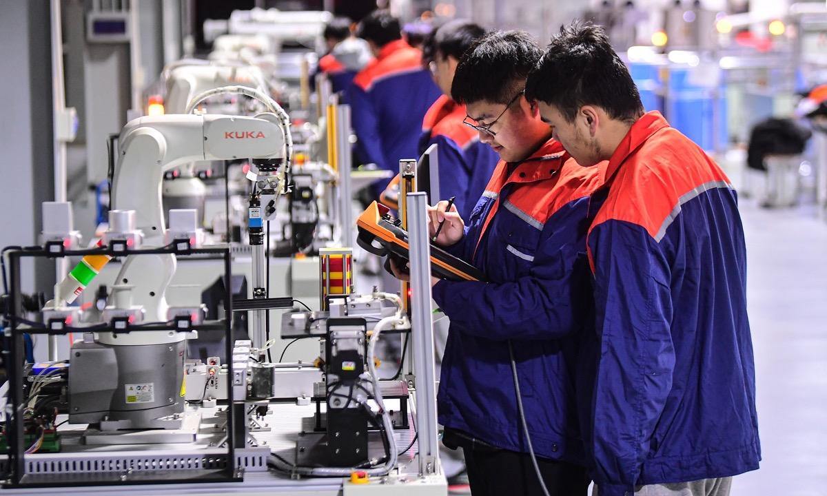 China unveils blueprint for propelling digital development through 2035