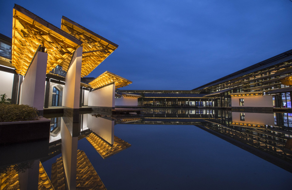 Wuzhen: In the life and literary works of Mao Dun